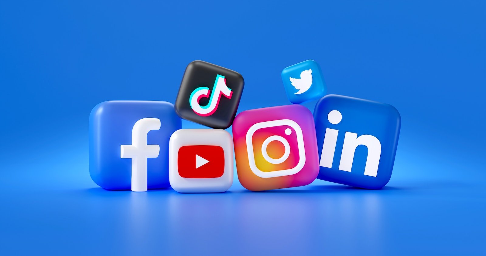 Social Media Content Creation - How to Ace it For 2024 & Beyond ...